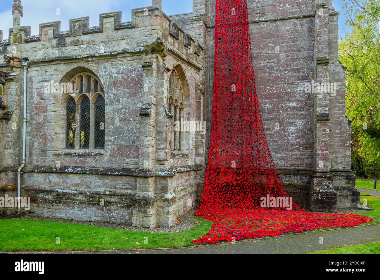 Beautiful crafted poppy display at St. Peter's Church in Inkberrow ...