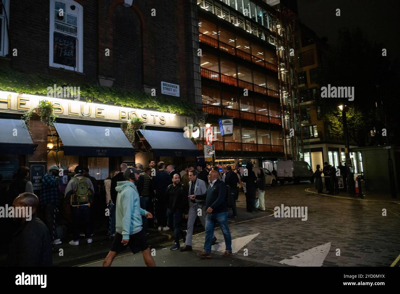 Drinking venue soho hi-res stock photography and images - Alamy