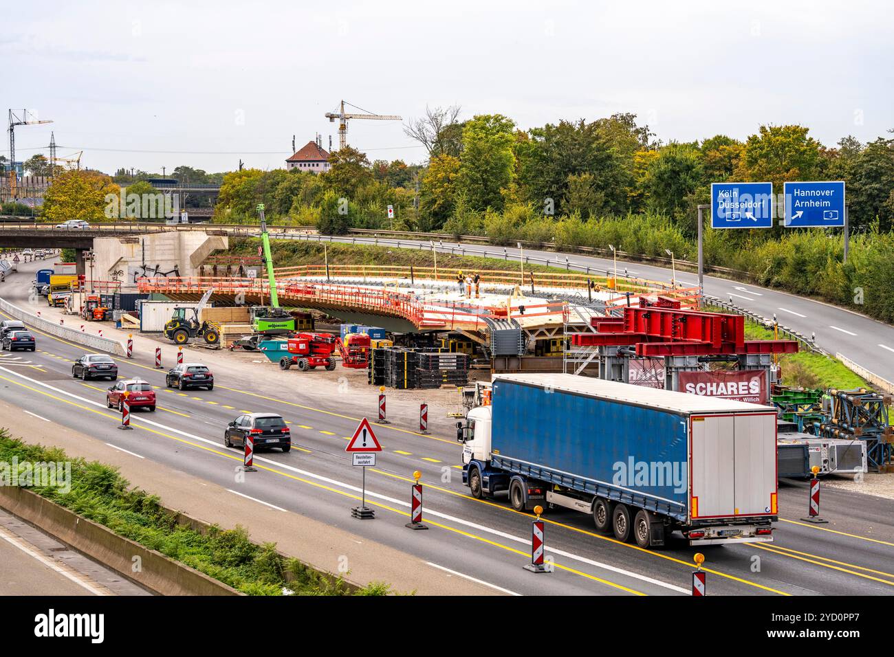 Duisburg-Kaiserberg freeway junction, A40 with the A3, major ...