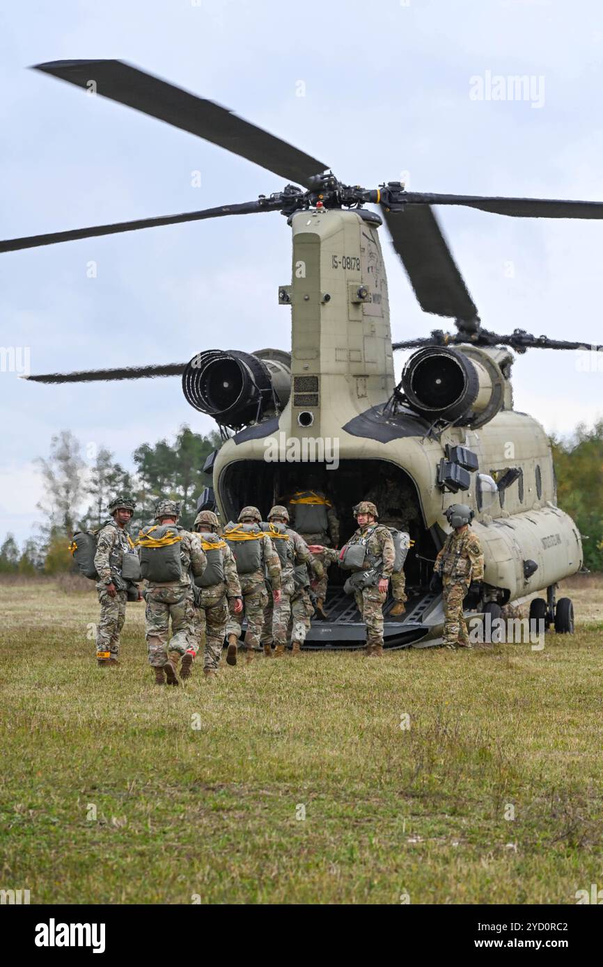 U.S. Army paratroopers, assigned to 173rd Airborne Brigade, board a ...