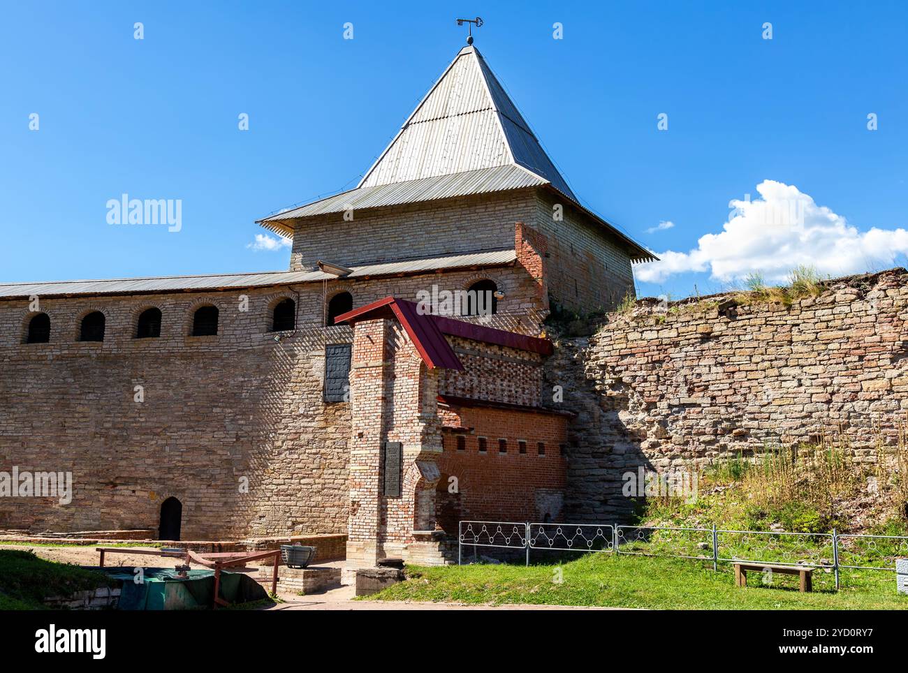 Tower of old Russian medieval Oreshek fortress Stock Photo - Alamy