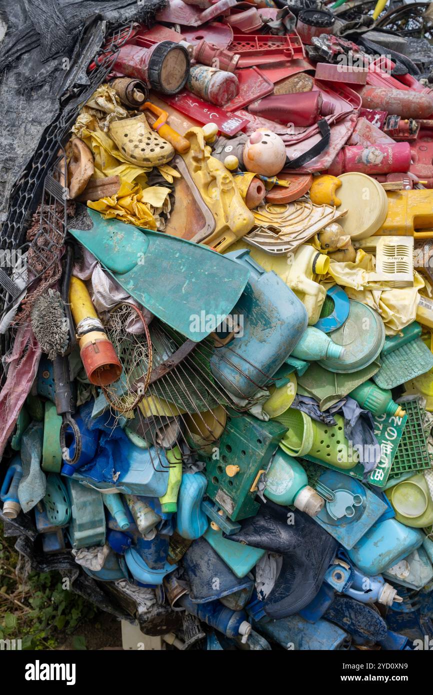 Fish Shaped Sculpture made of Recycled Rubbish by Yodogawa Technique on ...