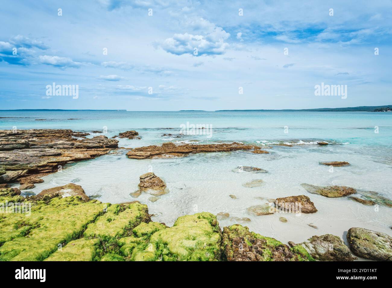 Pure white sands of Jervis Bay Stock Photo - Alamy