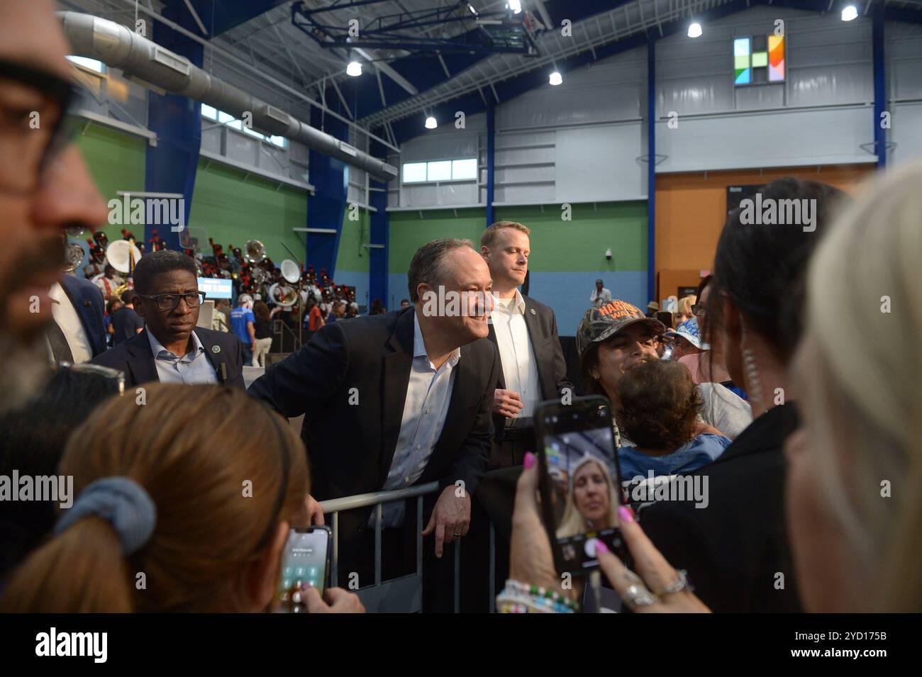 Hallandale Beach, USA. 23rd Oct, 2024. HALLANDALE BEACH, FLORIDA ...