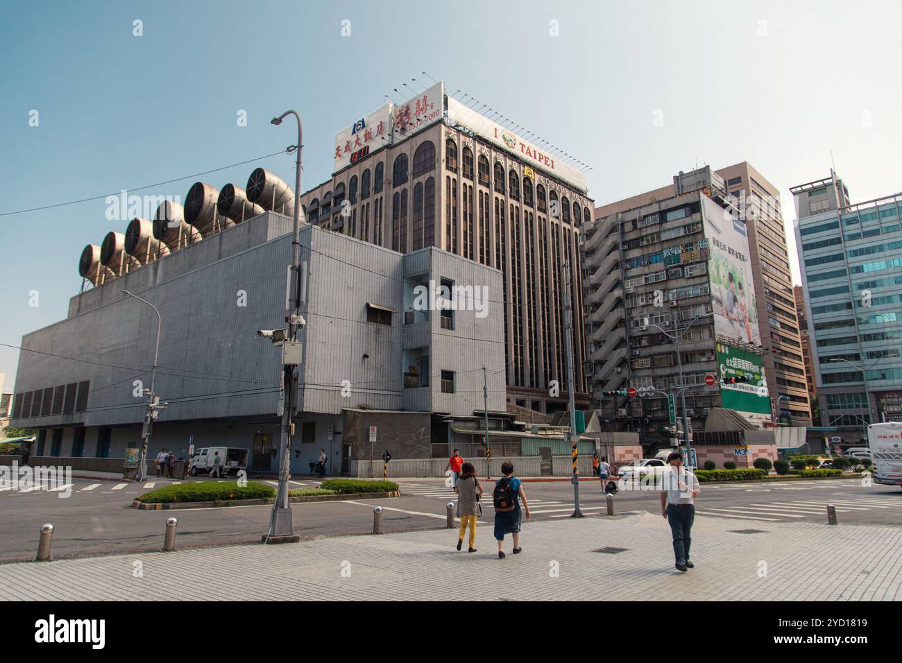 Taipei, Taiwan - October 10th 2019: Exploring the vibrant architecture ...