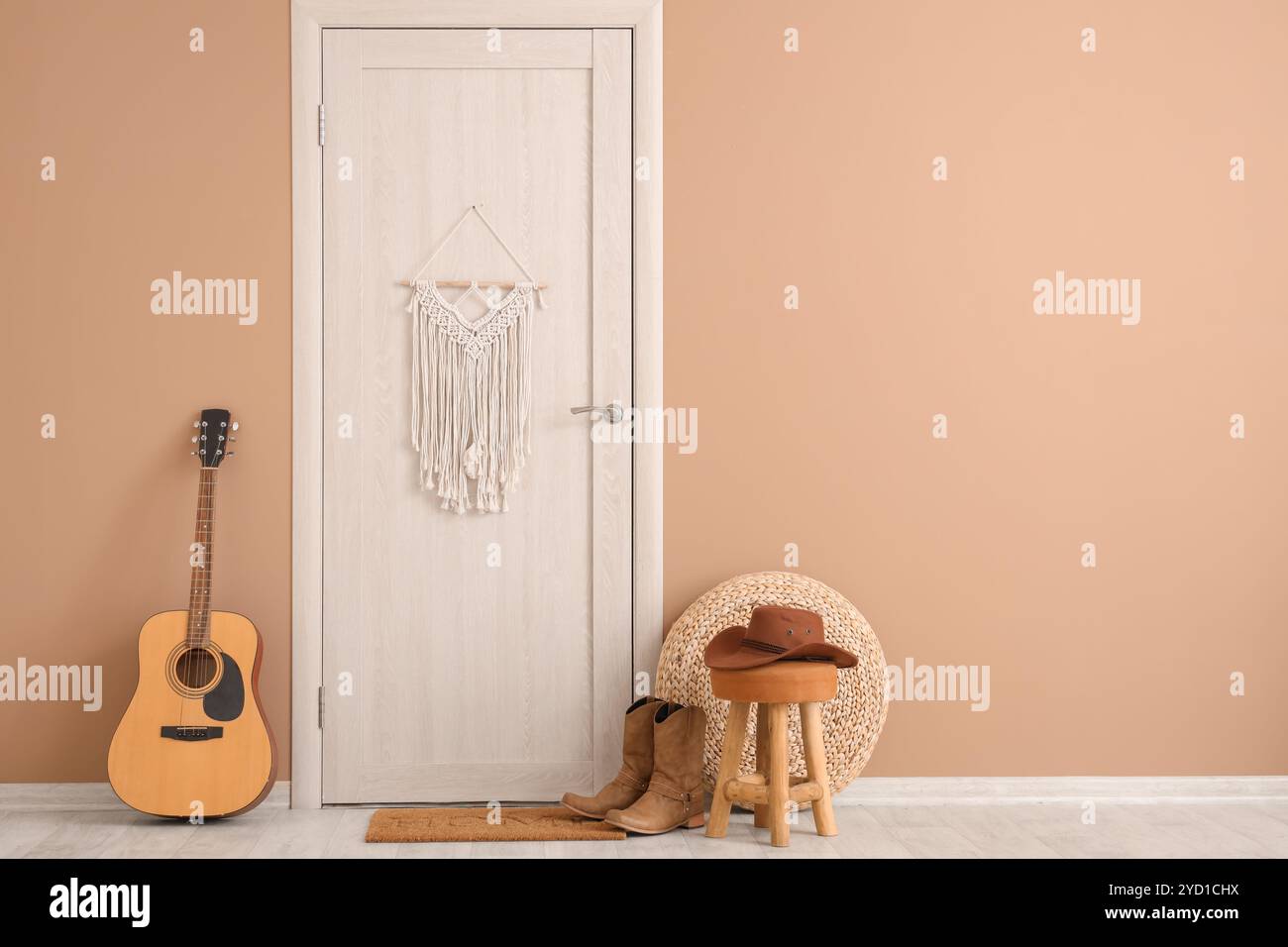 Modern interior hallway stool hi-res stock photography and images - Alamy