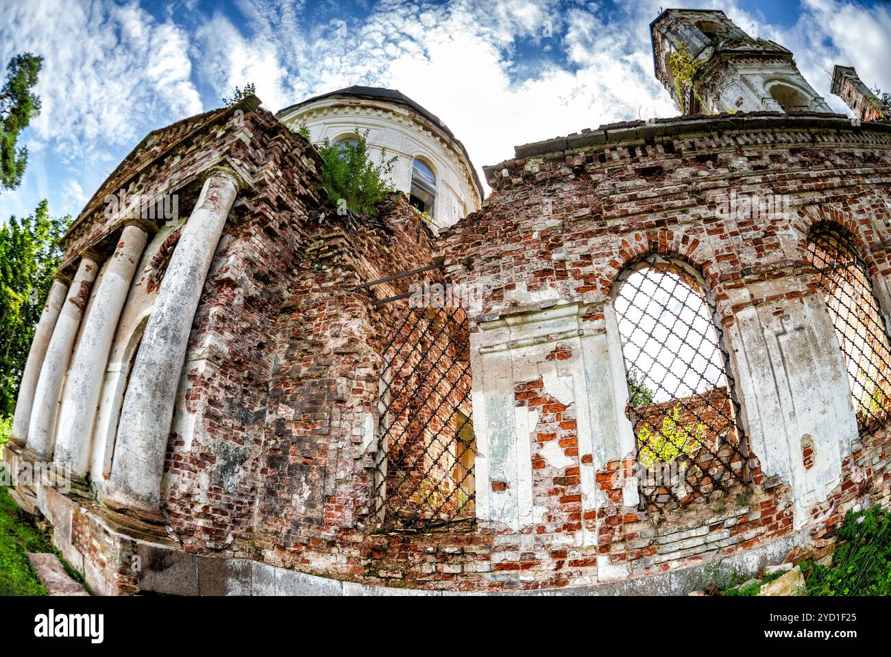 Broken church hi-res stock photography and images - Alamy