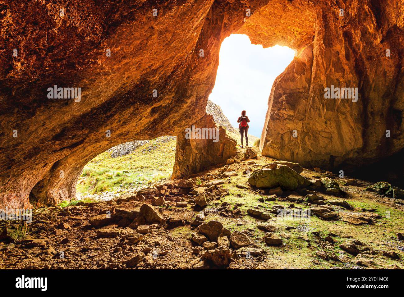 Female exploring caves in Australian wilderness Stock Photo - Alamy