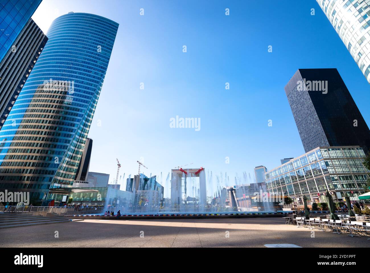 La defence business district hi-res stock photography and images - Alamy