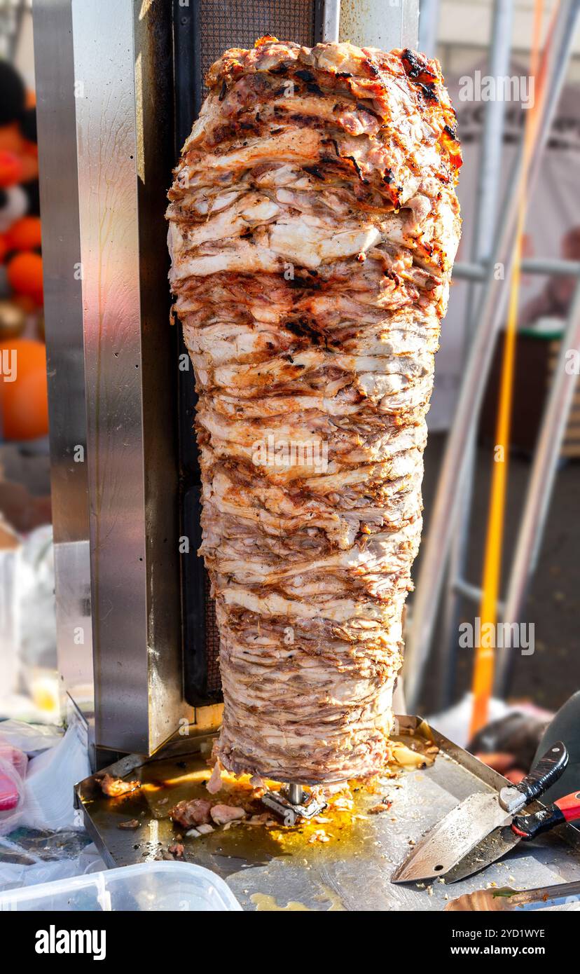 Fast food doner kebab meat on a rotary grill Stock Photo - Alamy
