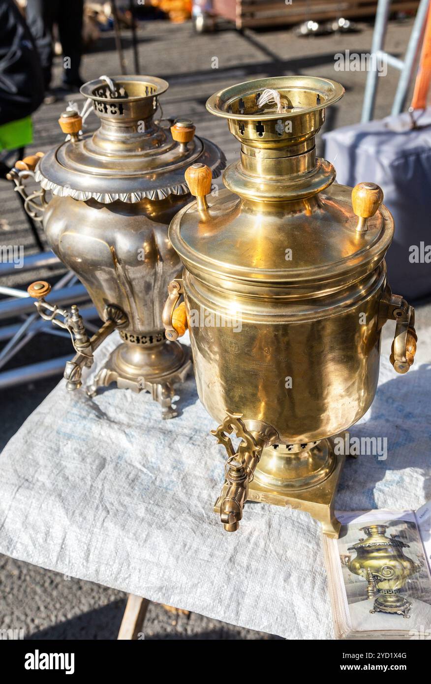 Traditional samovars for tea ceremony Stock Photo - Alamy