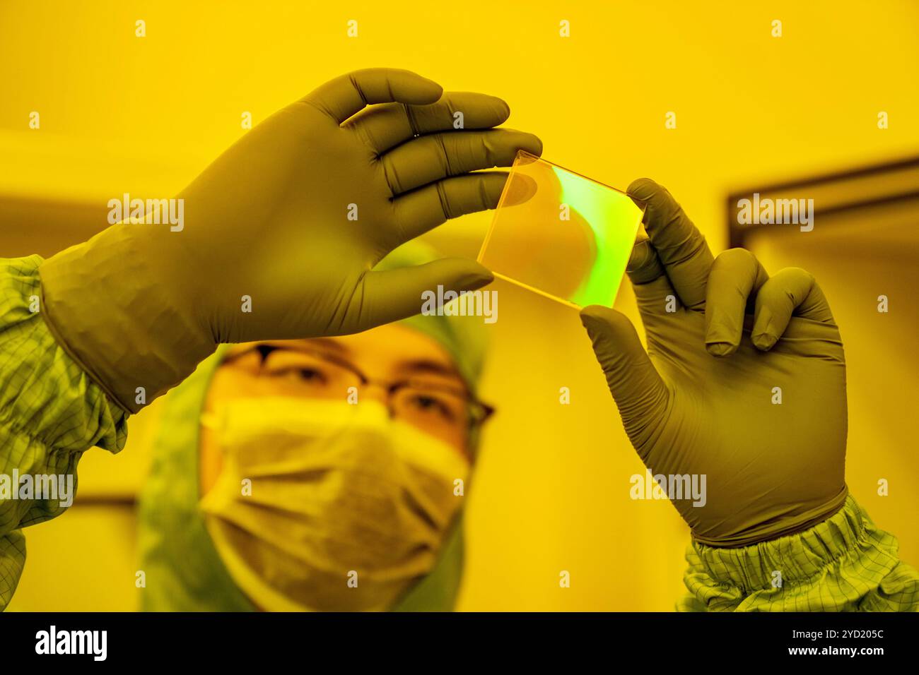HEFEI, CHINA - OCTOBER 24, 2024 - A researcher checks grating ...