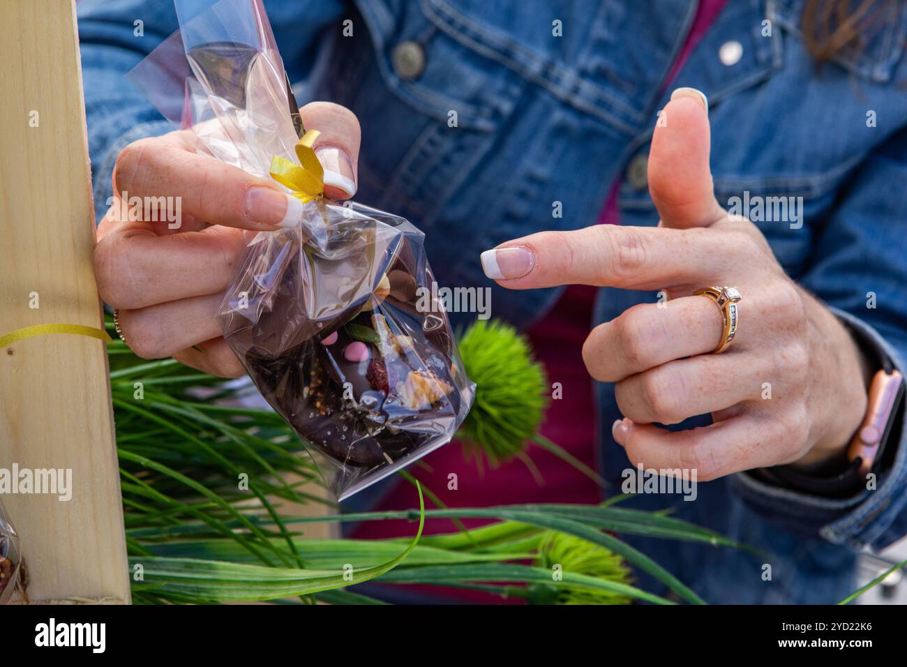 Community food market hi-res stock photography and images - Alamy