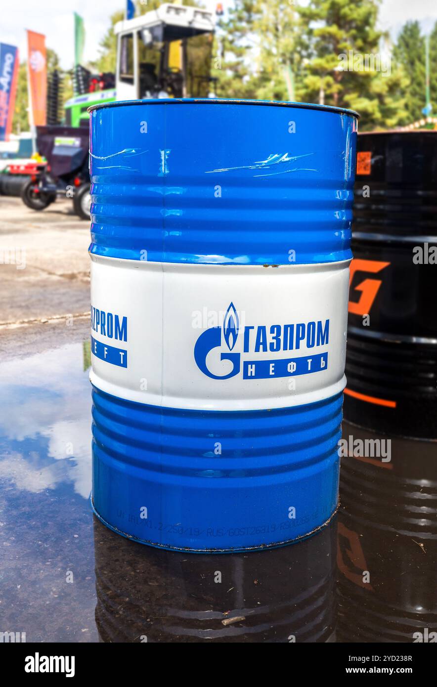 Barrel of oil logo hi-res stock photography and images - Alamy