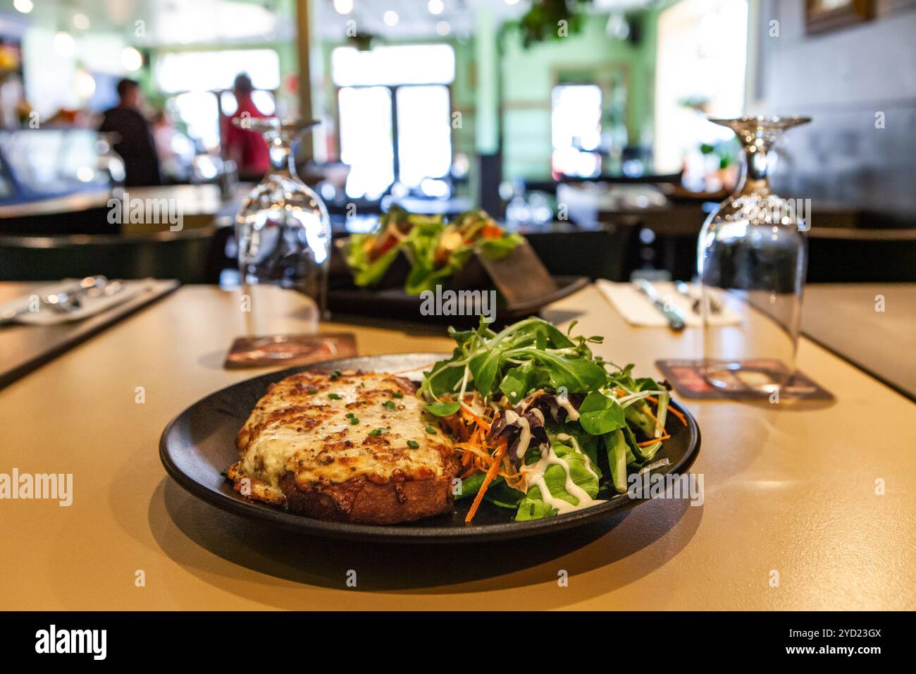 Serving in restaurant fresh hi-res stock photography and images - Alamy