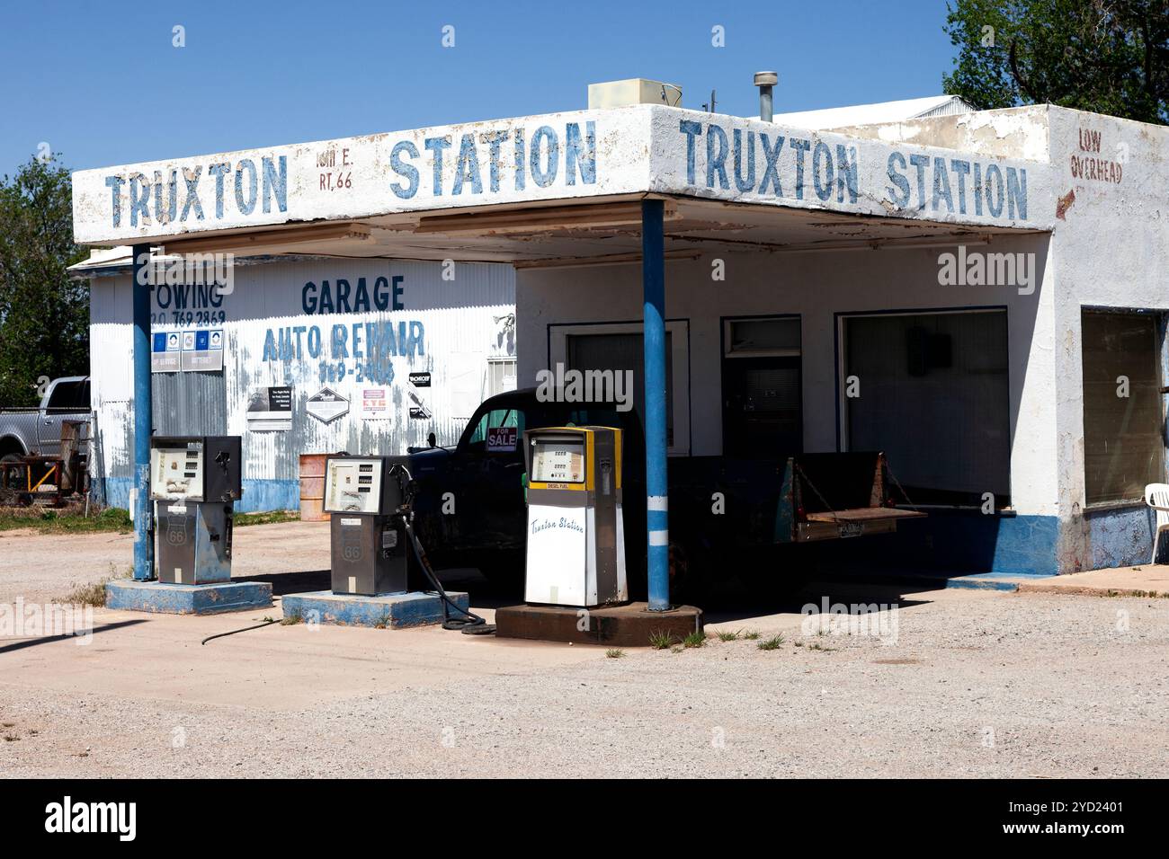Truxton Station gas station and garage along Historic Route 66 in ...