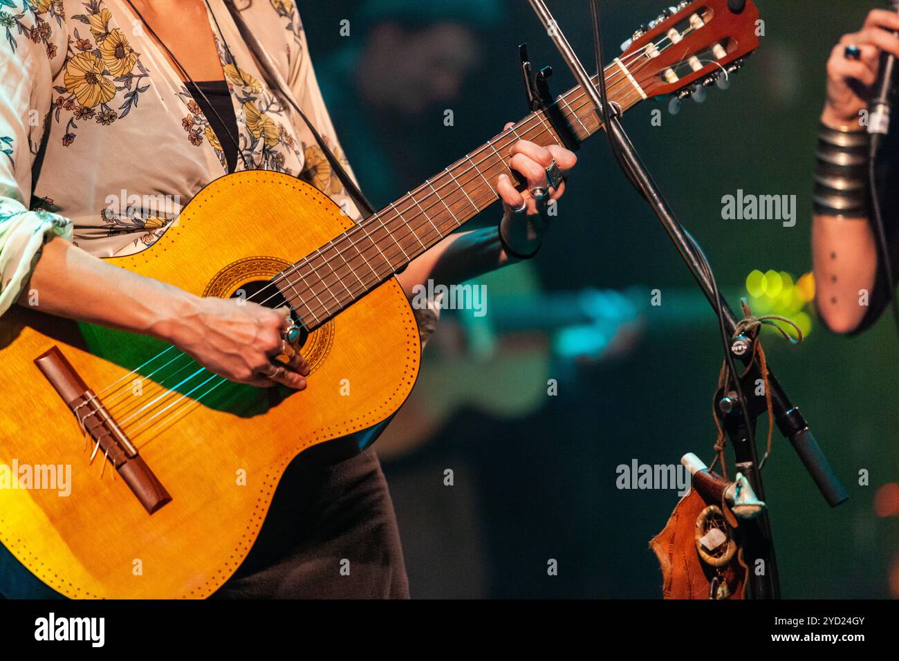 Guitar player on stage during concert Stock Photo - Alamy