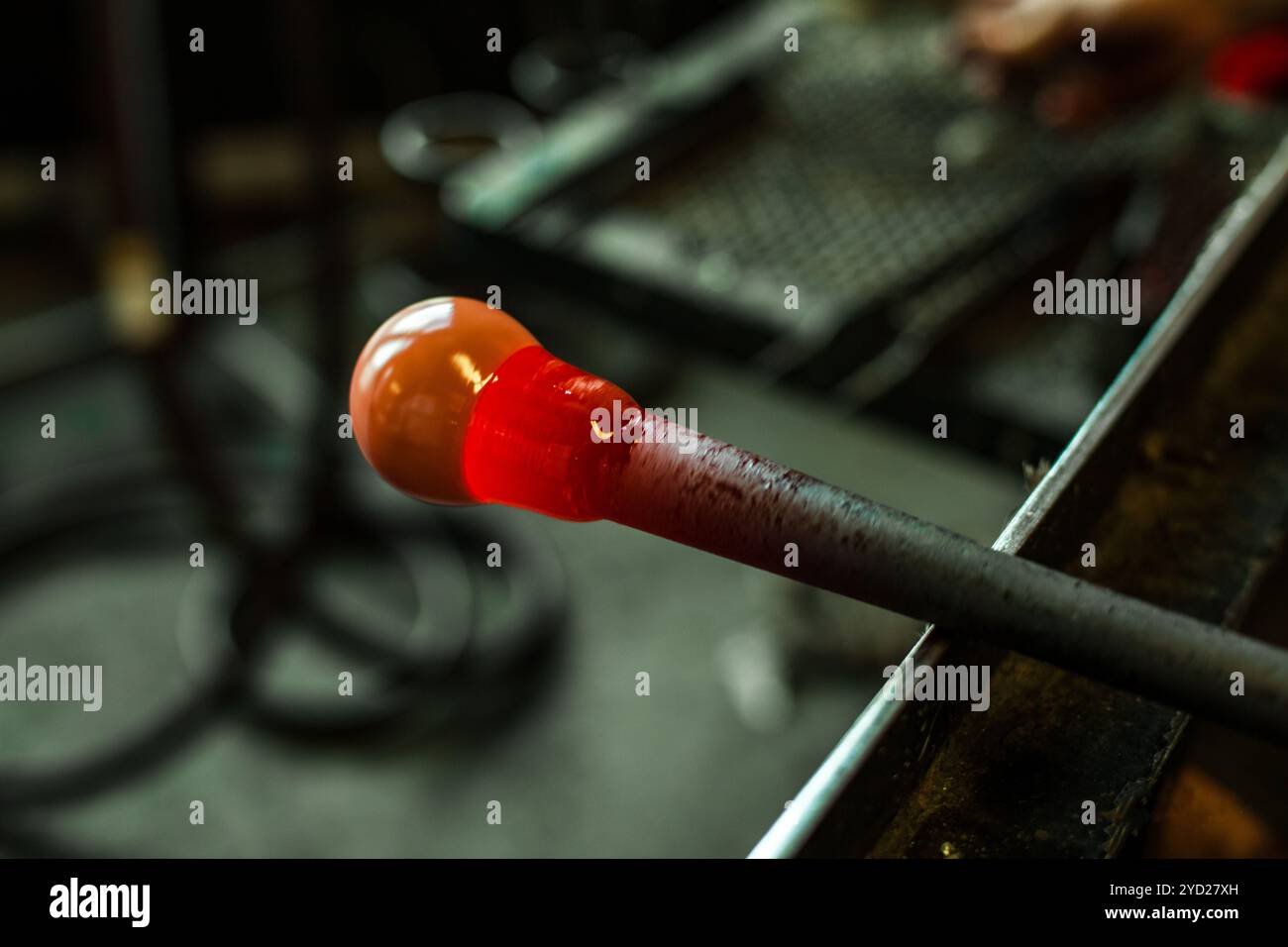 Lantern making workshop hi-res stock photography and images - Alamy