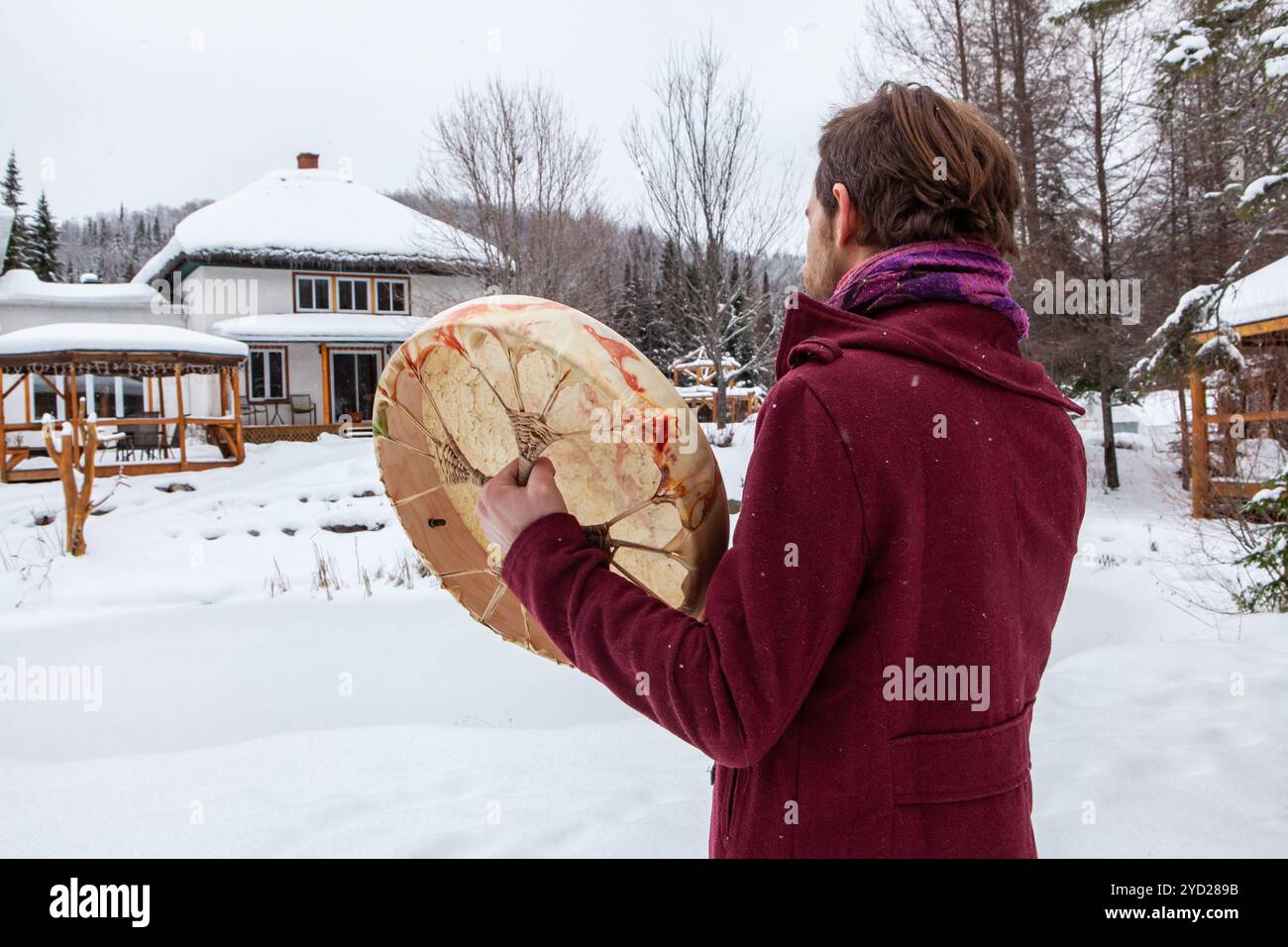 Native art drum hi-res stock photography and images - Alamy