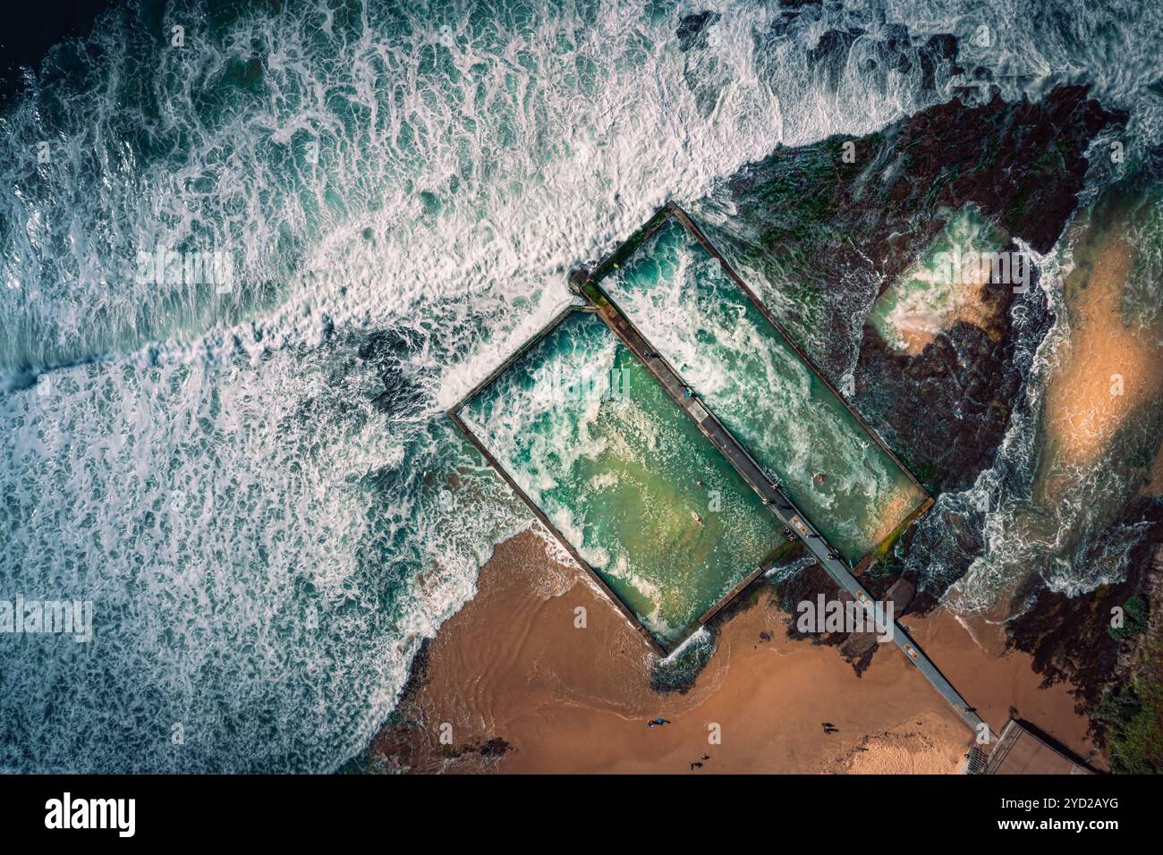 The twin tidal pools at Austinmer Stock Photo - Alamy