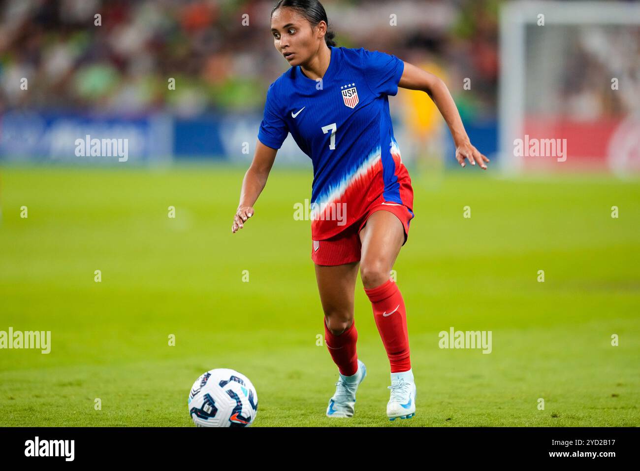 United States forward Alyssa Thompson (7) moves the ball Stock Photo ...