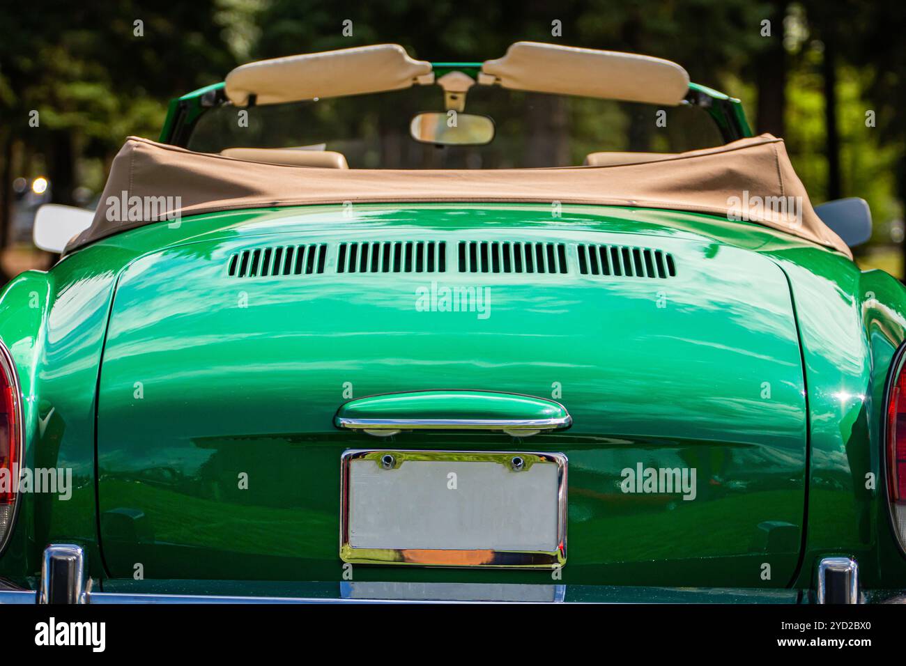 Back view classic retro hi-res stock photography and images - Alamy