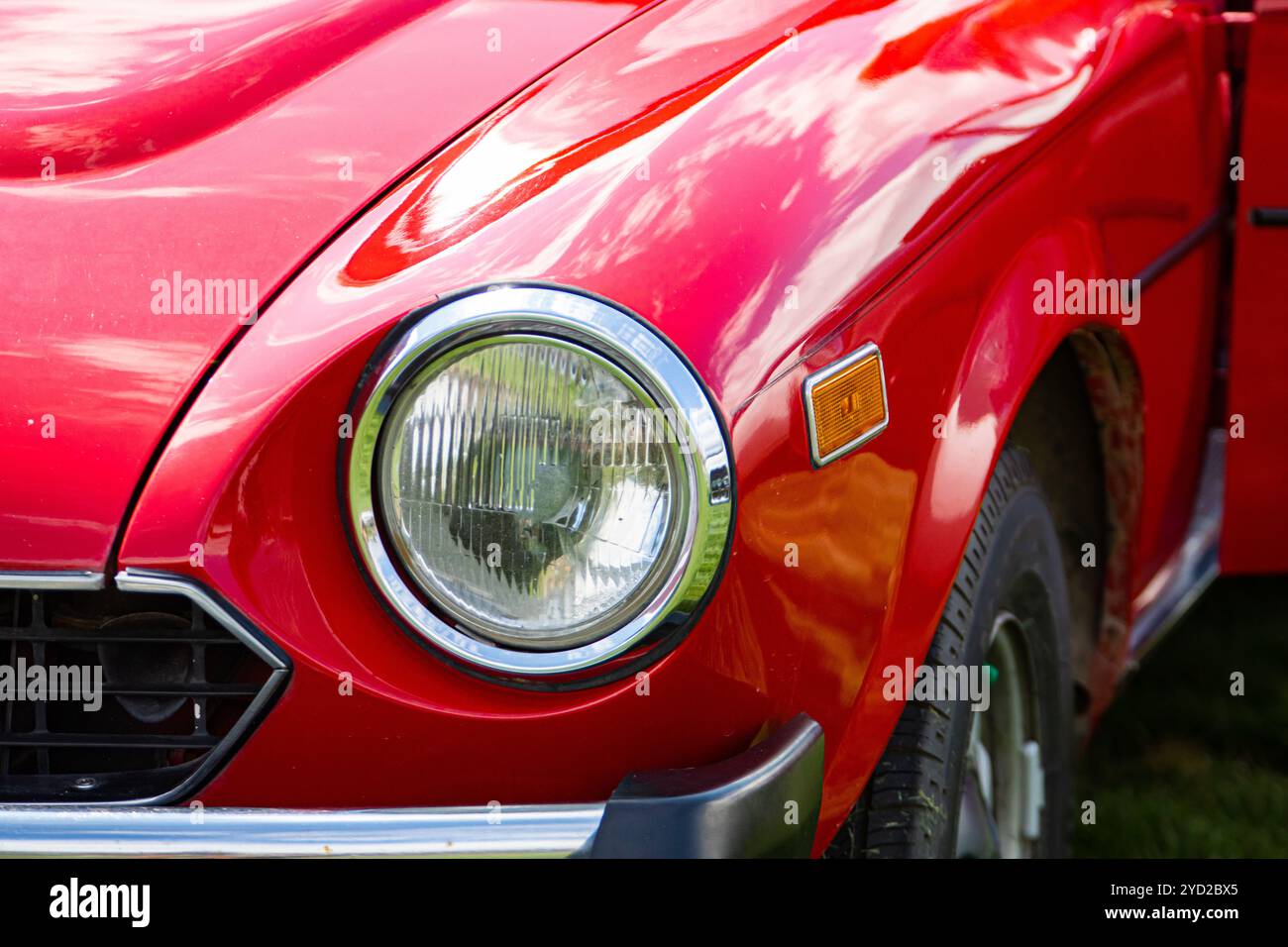 Old American classic car half front side Stock Photo - Alamy