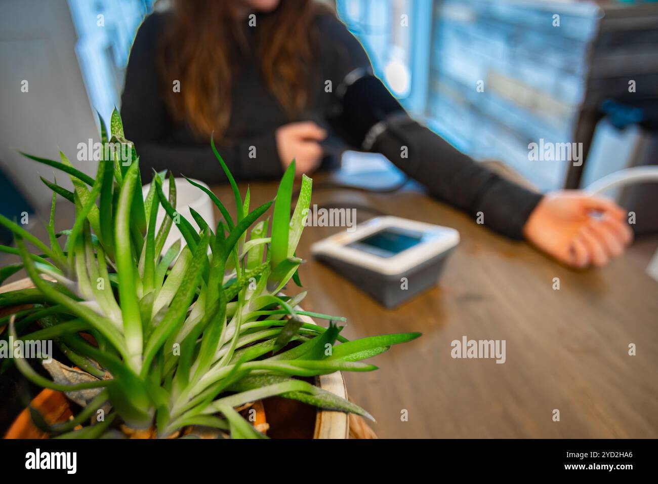 Digital blood pressure machine hi-res stock photography and images - Alamy
