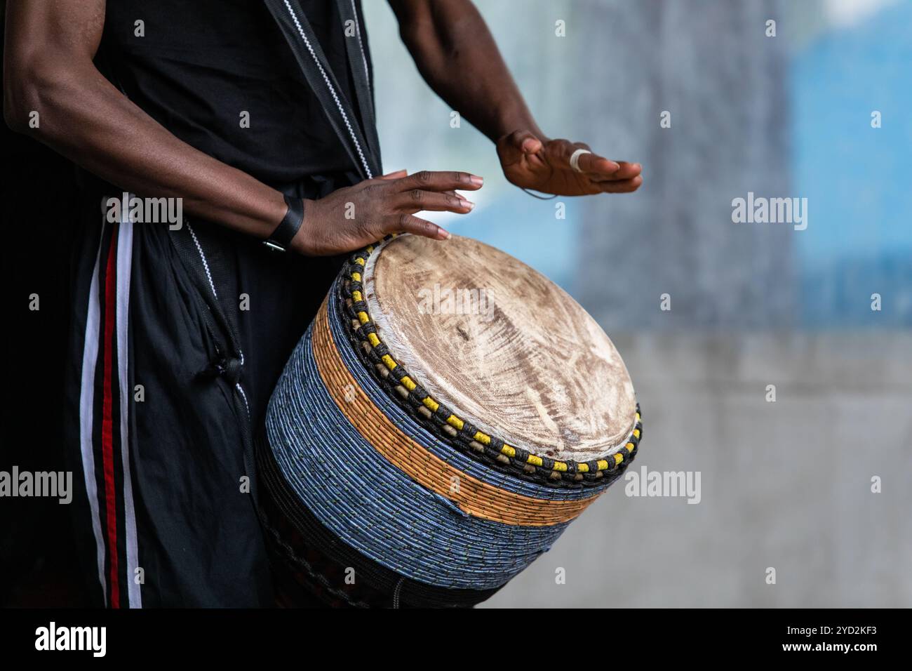 African drums hi-res stock photography and images - Alamy