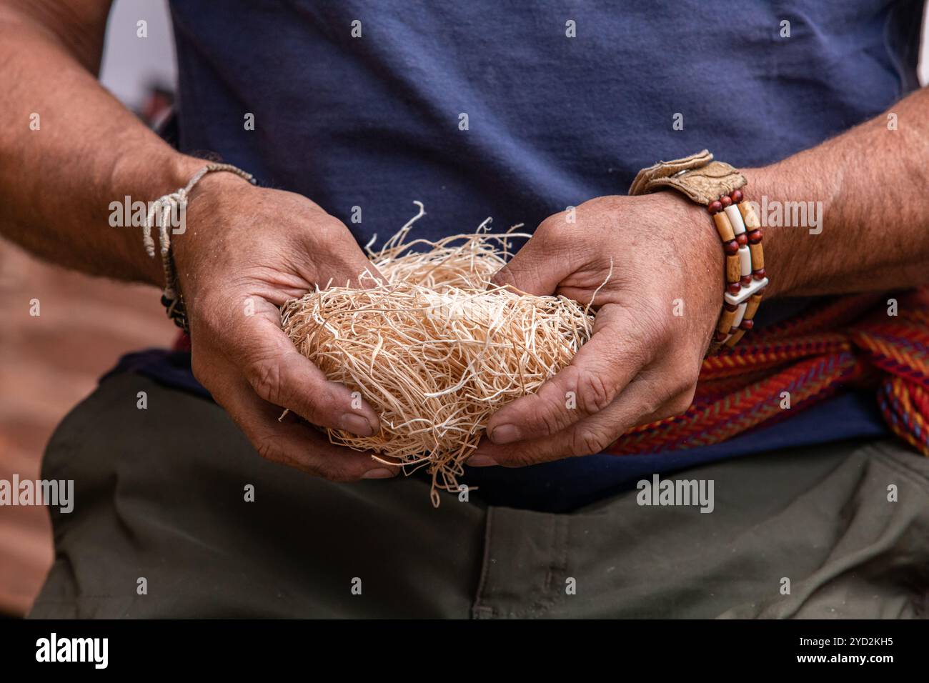 Fire start hi-res stock photography and images - Alamy