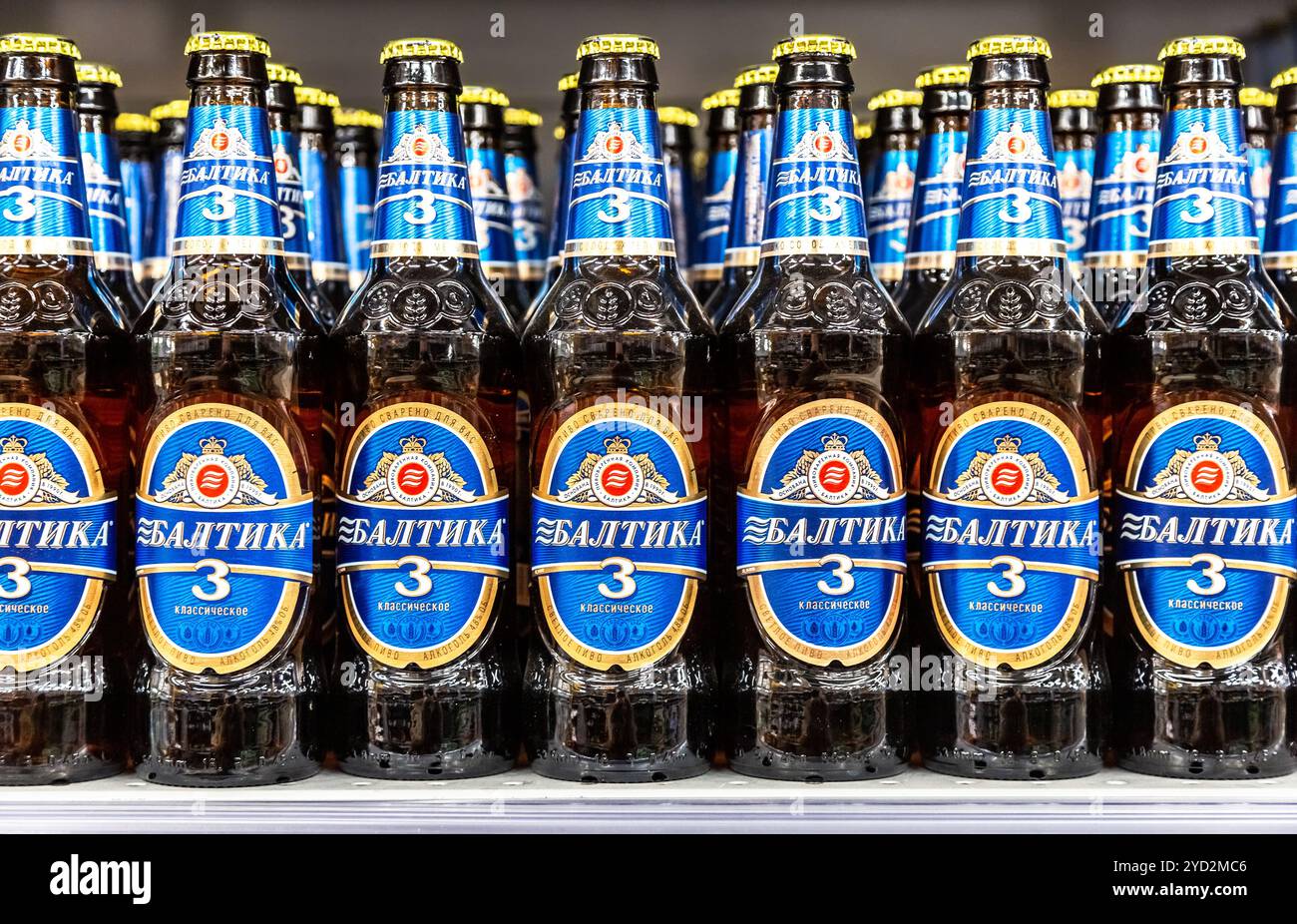 Drinking variety alcoholic beverages hi-res stock photography and ...