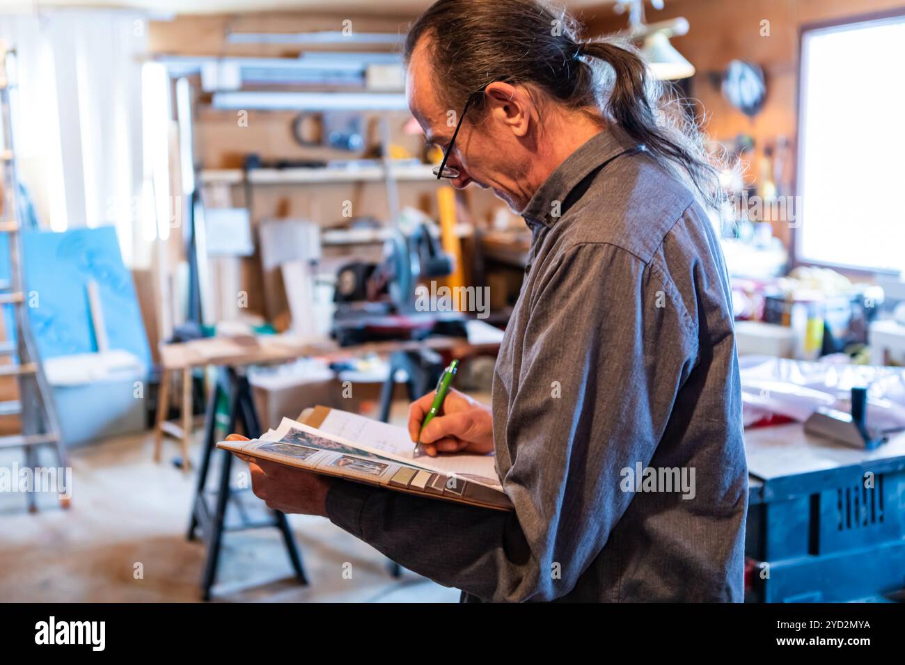 Inside inspection hi-res stock photography and images - Alamy