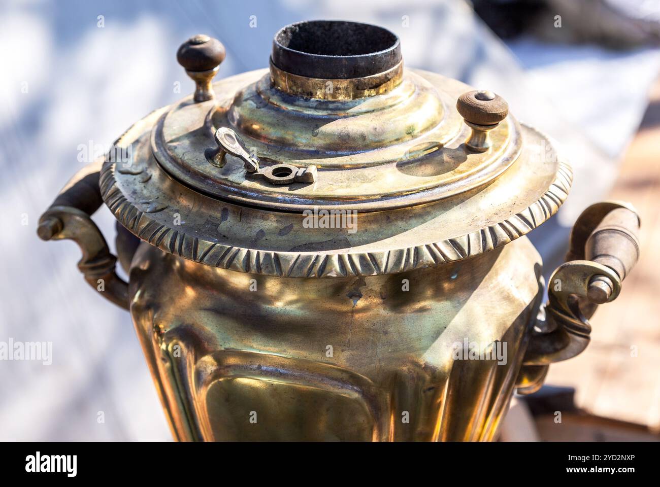 Russian traditional samovar for tea ceremony Stock Photo - Alamy