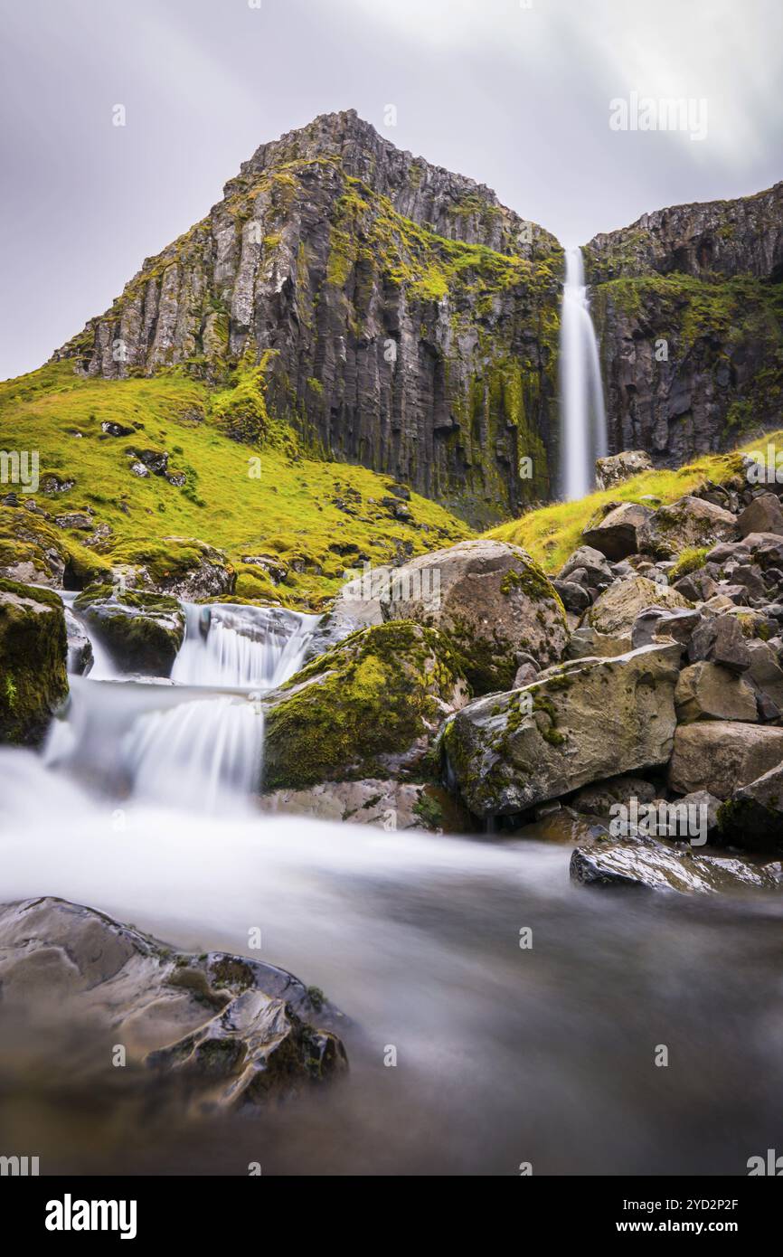 Grundarfoss waterfall in iceland cascades hi-res stock photography and ...