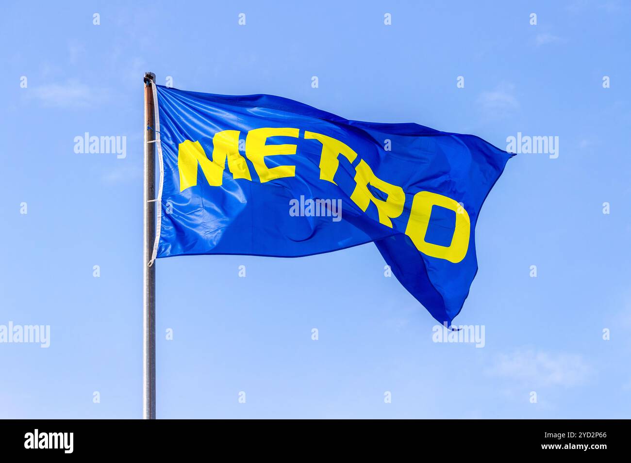 Metro group logo hi-res stock photography and images - Alamy