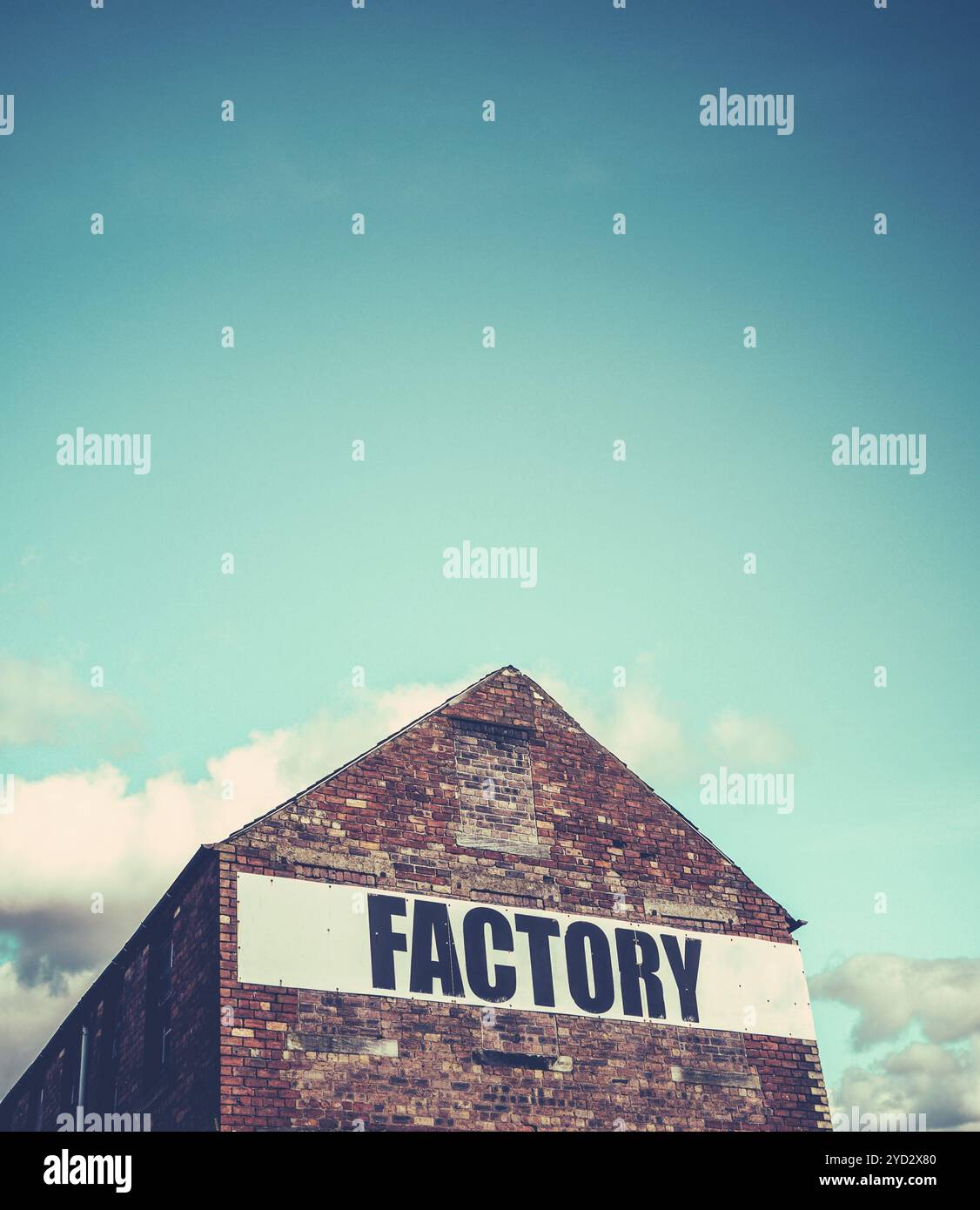 Red brick factory hi-res stock photography and images - Alamy