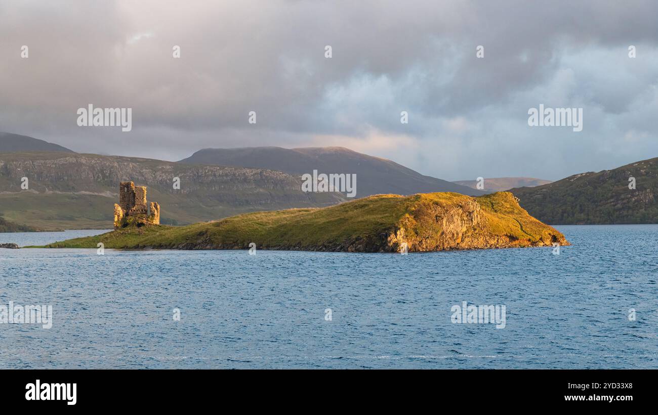 Ardvreck Castle, A beautiful location with a sad bloody history, Loch ...