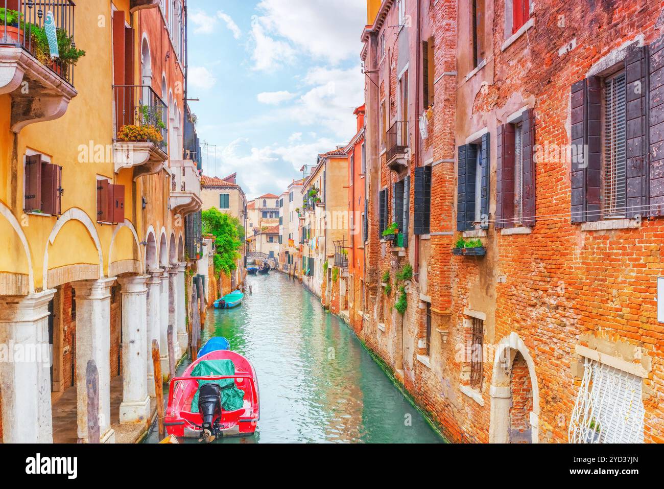 Views of the most beautiful channels of Venice, narrow streets, houses ...