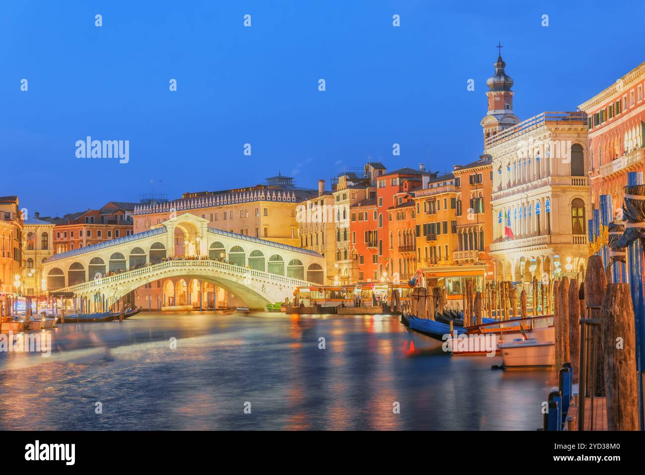 Rialto Bridge (Ponte di Rialto) or Bridge of Sighs and view of the most ...