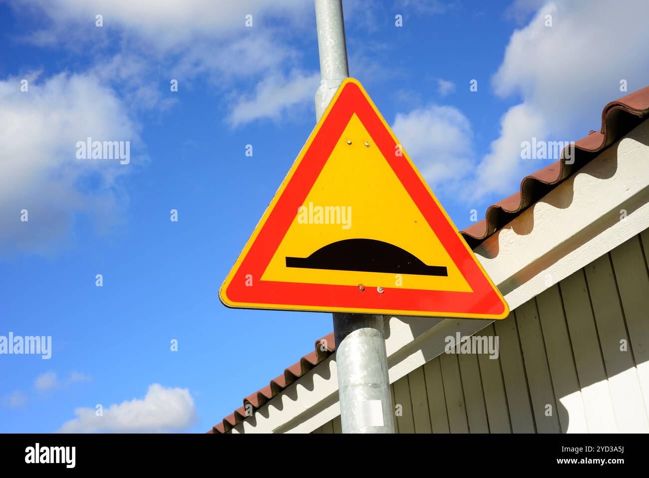 Uneven sign hi-res stock photography and images - Alamy
