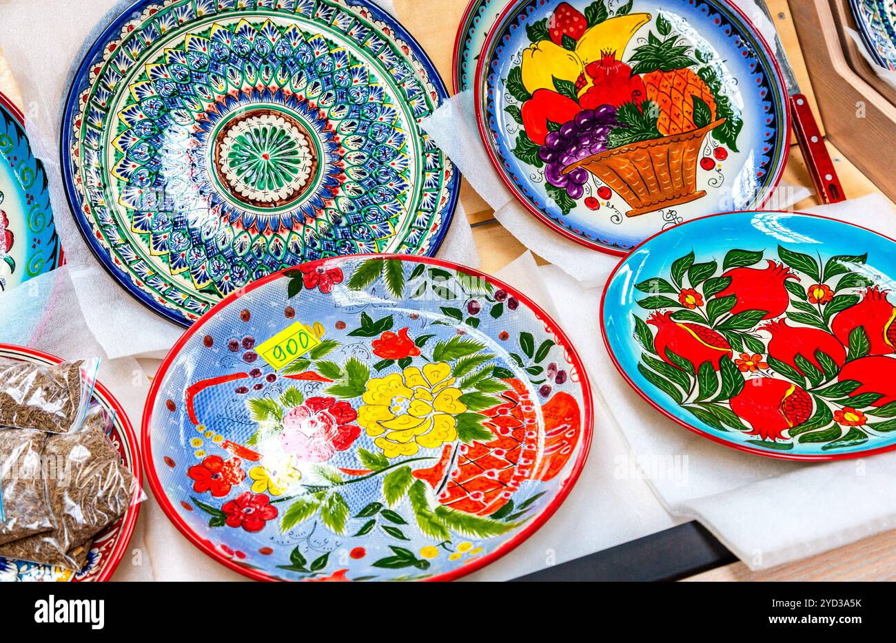 Uzbek ceramic tableware hi-res stock photography and images - Alamy