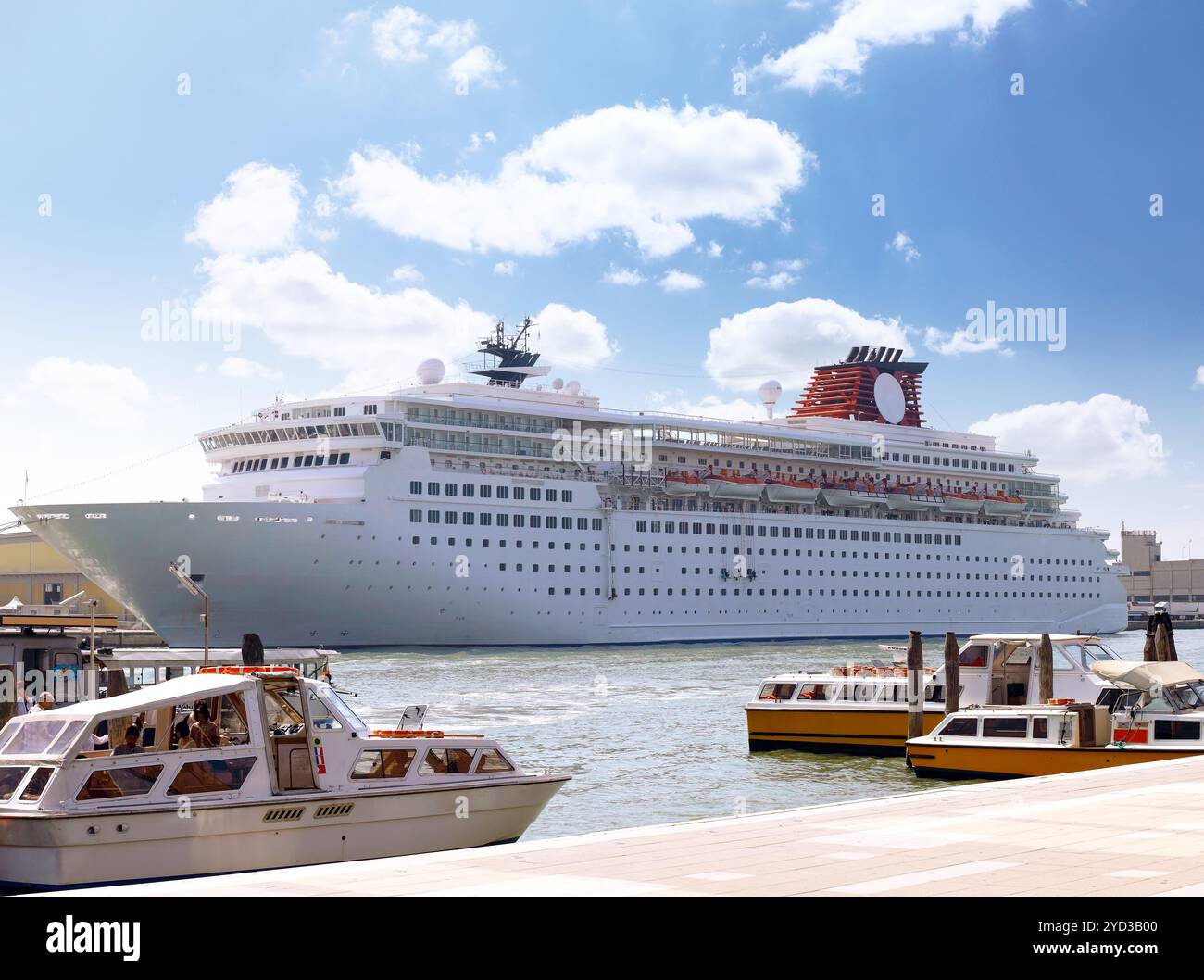 Marine moorage , sea port in Venice. Italy Stock Photo - Alamy