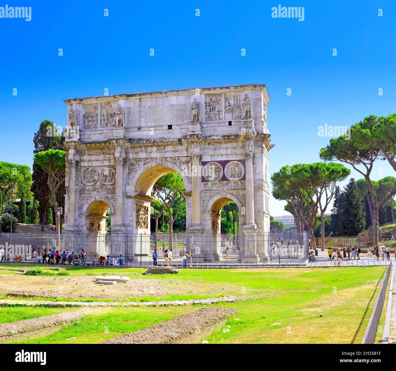 The arch of Constantine at the end of the palatine hill. Rome, Italy ...