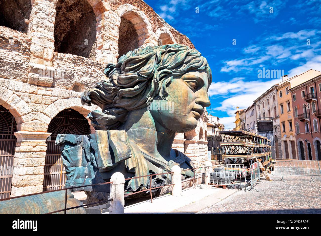 Roman amphitheatre Arena di Verona street view Stock Photo - Alamy