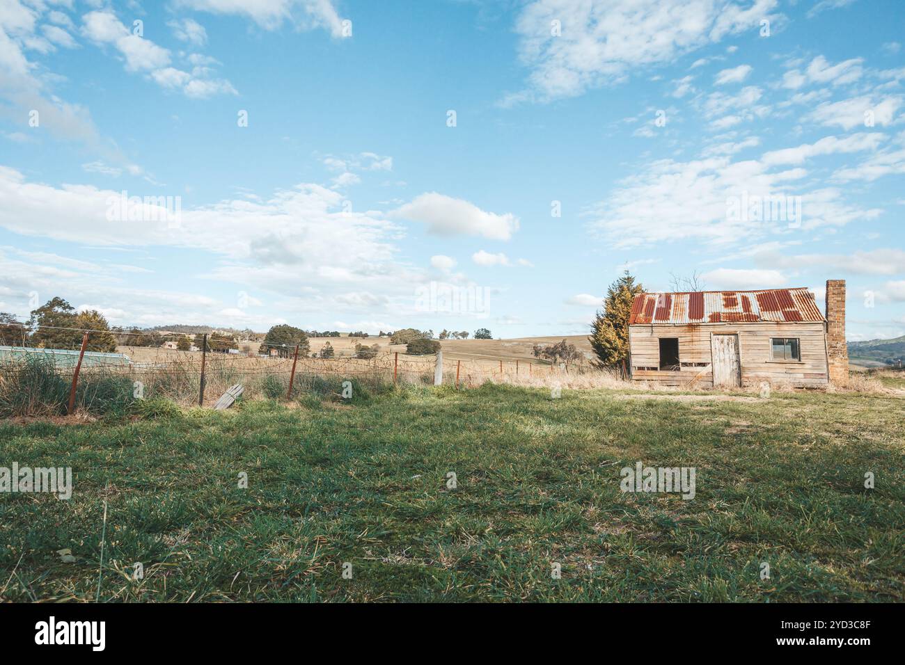 Old rustic timber homestead with rusting corrugated iron roof Stock ...