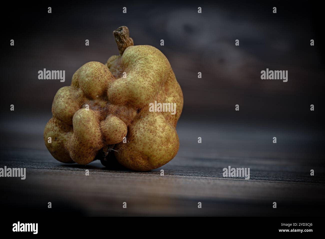 Malformed fruit hi-res stock photography and images - Alamy