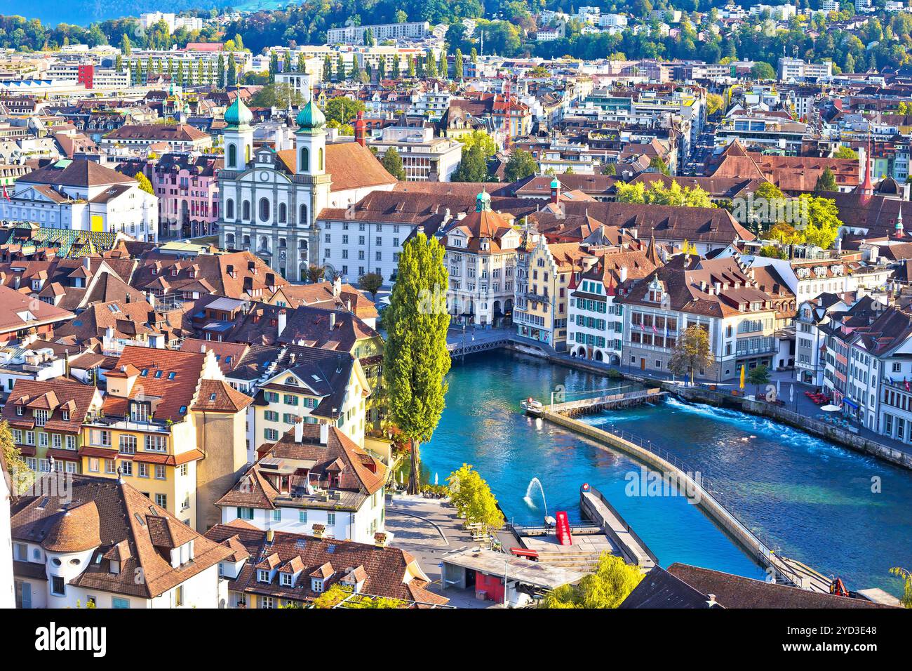 Market river city water hi-res stock photography and images - Alamy