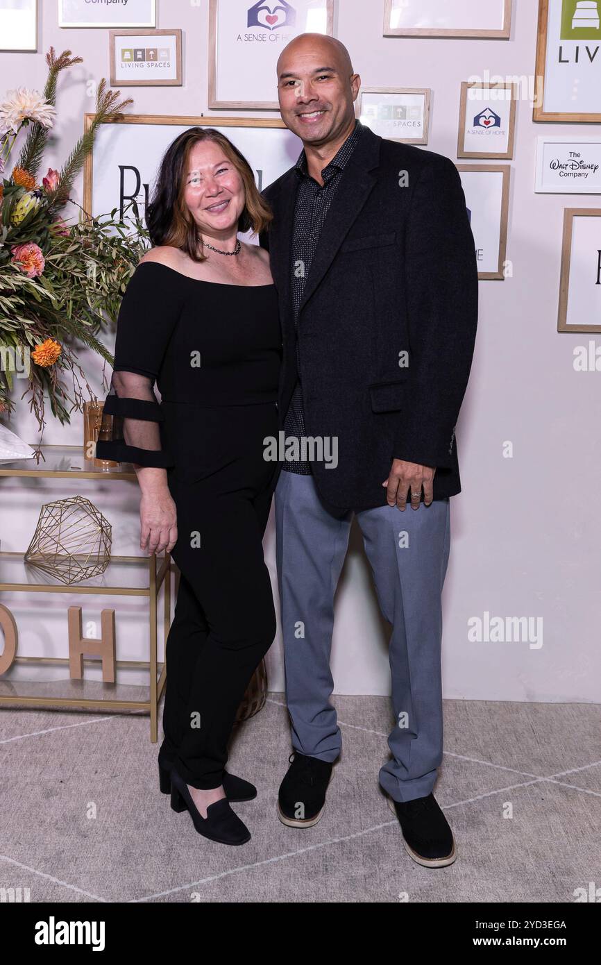 Los Angeles, USA. 24th Oct, 2024. Judy and Barry Carter attend the ...