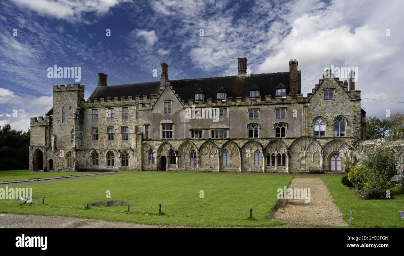 Private high school hi-res stock photography and images - Alamy