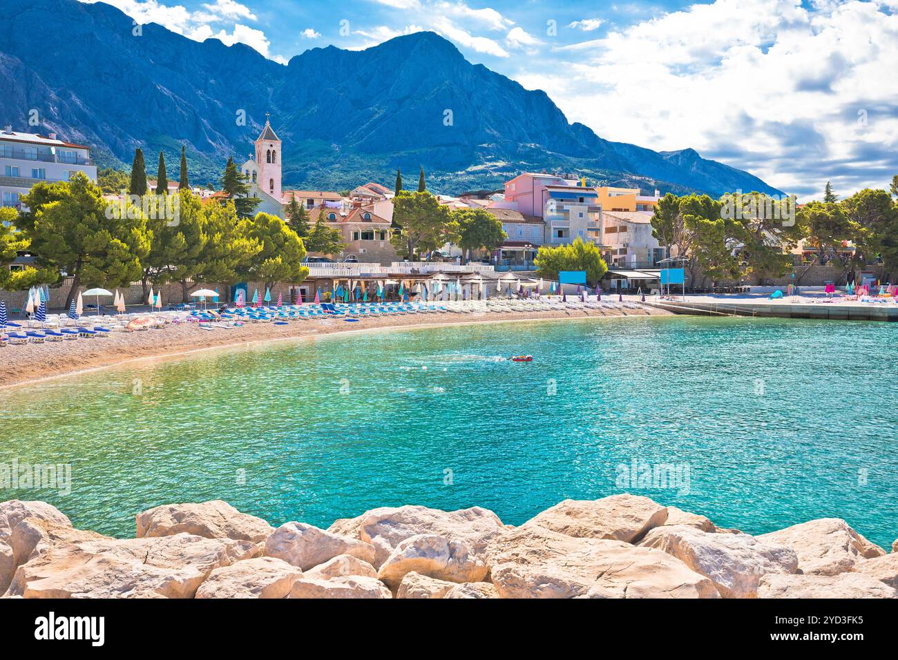 Town of Baska Voda beach and waterfront view, Biokovo mountain Stock ...